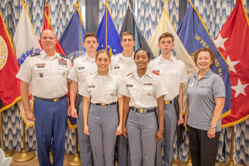 Del Webb Lake Oconee Veterans Club Present Scholarships to GMC Cadets ...